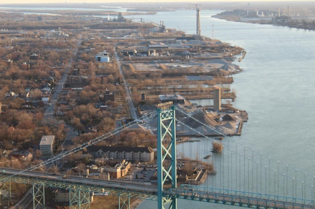 Detroit River / Ambassador Bridge Tour - Max Flight