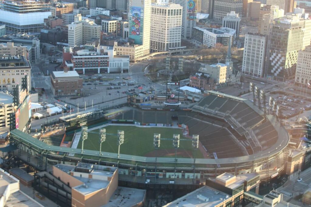 Downtown Detroit Tour Extended - Max Flight